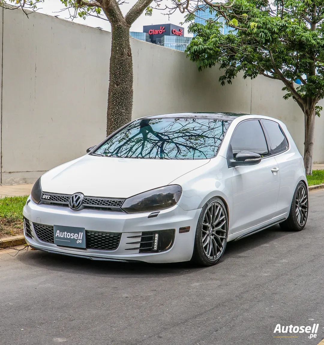 Autu - Volkswagen GTI MK6 2011